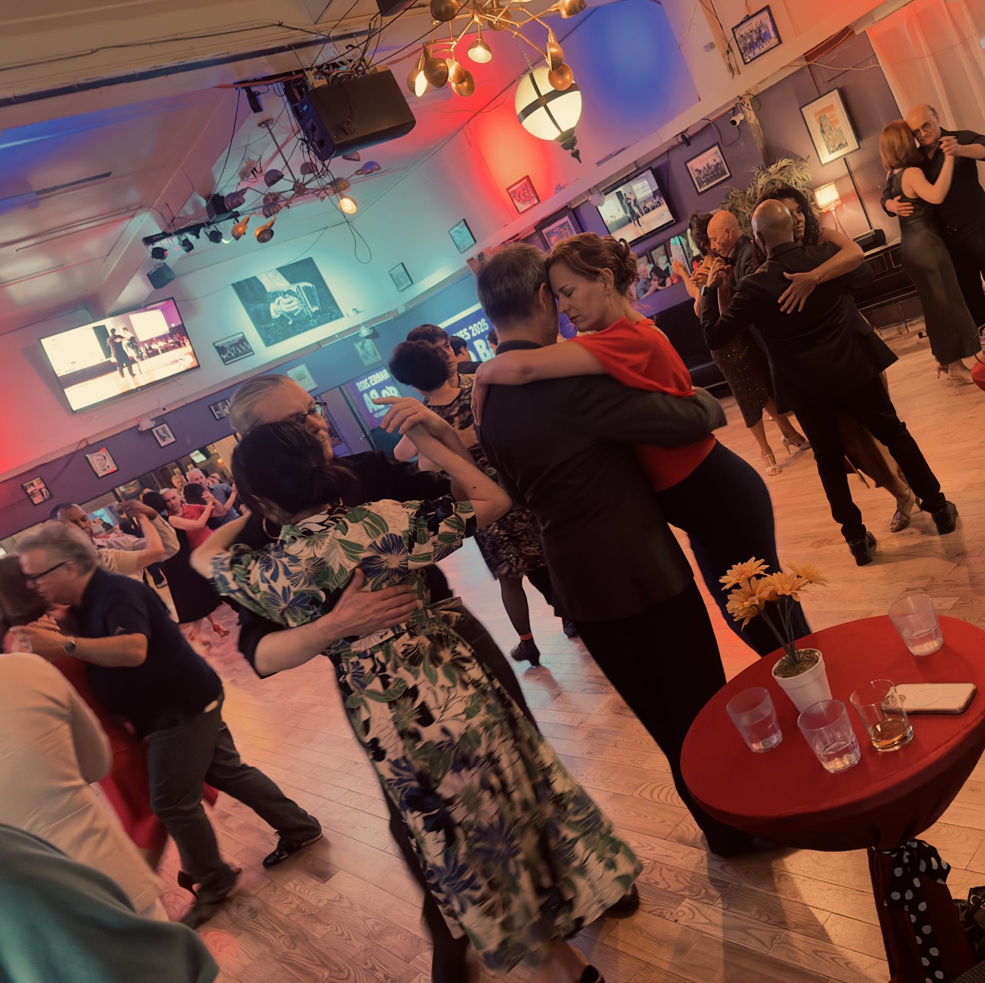 Books Tango lessons - Montreal Tango Argentin